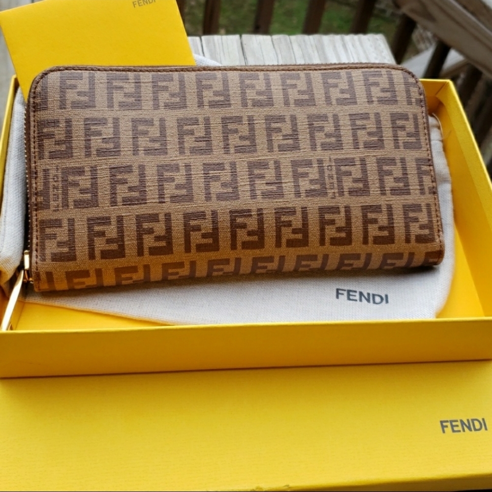 Authentic Fendi Zip Wallet - Gem